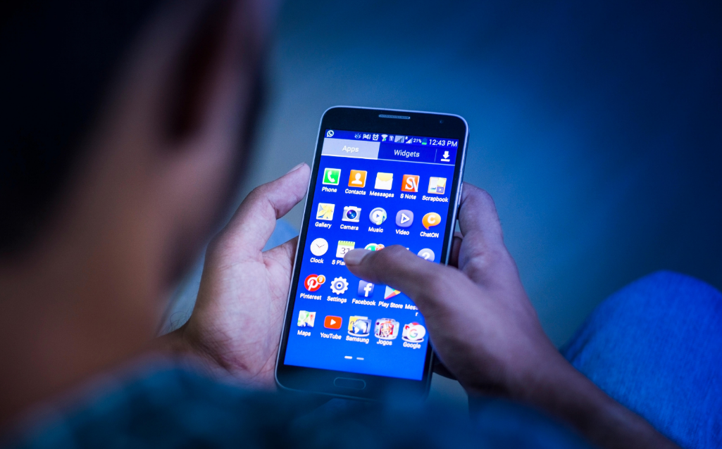 How to Avoid Points for Using Mobile Phone? FONES52 – fones52uk